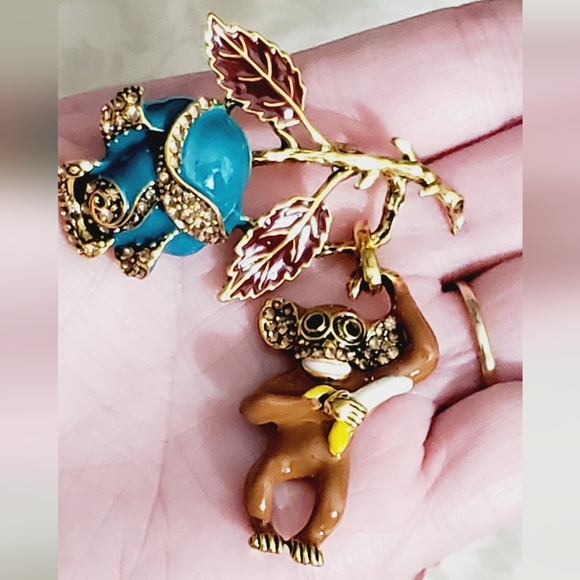 Jewelry | New Monkey Brooch Pin Moves Turquoise Rose Crystals Sparkly ...